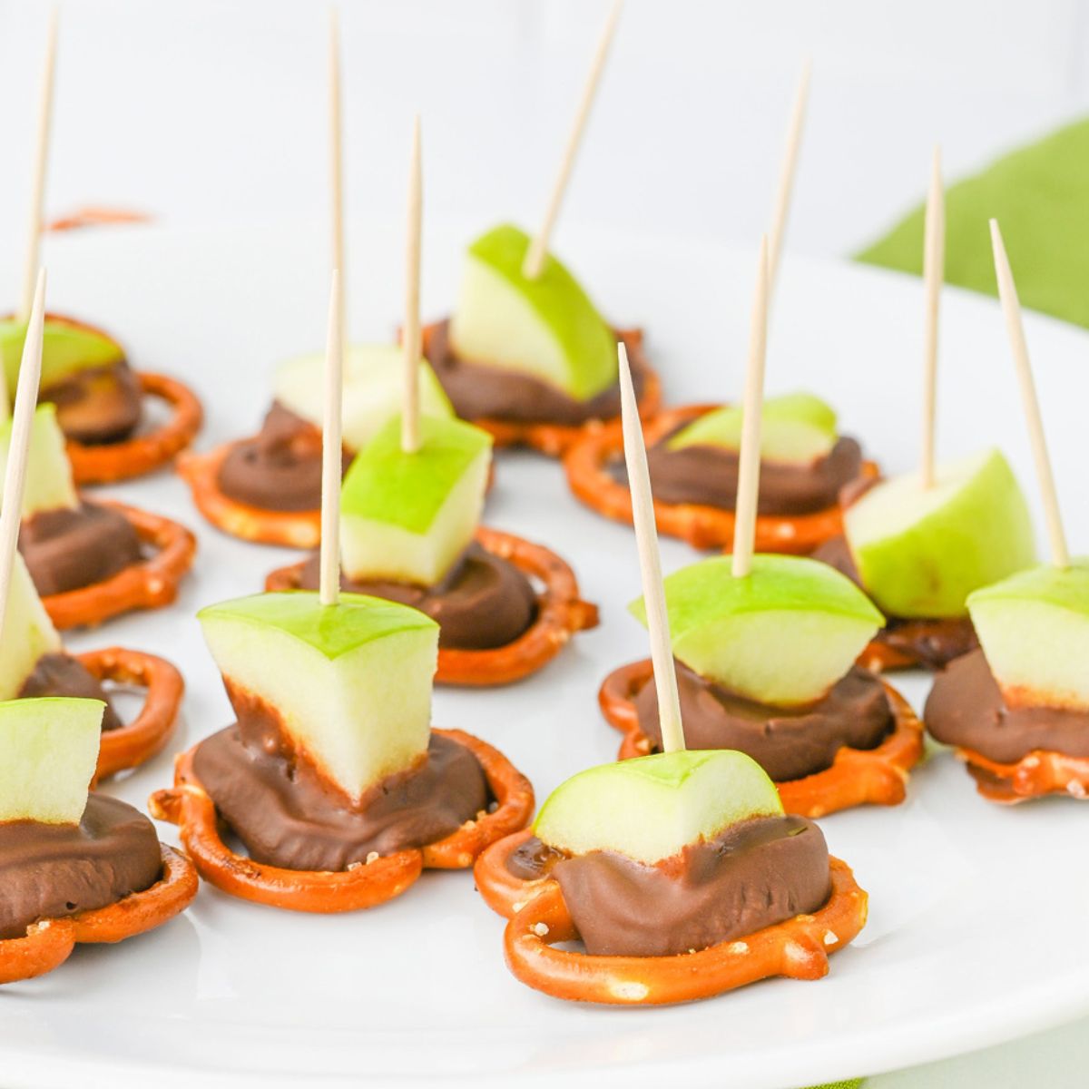 Caramel Apple Bites - Delicious Family Recipes